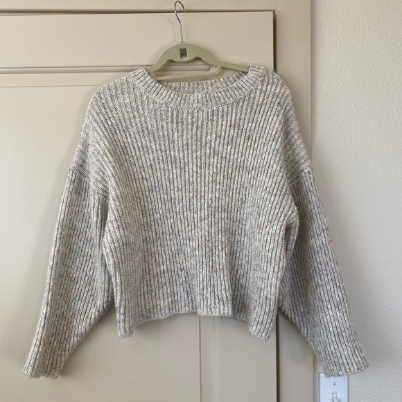 Topshop | Sweaters | Topshop Oversized Cropped Sweater | Poshmark